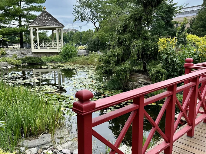 allen centennial garden 2