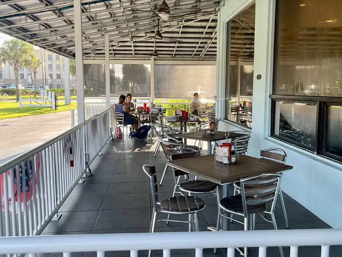 beachside diner 9