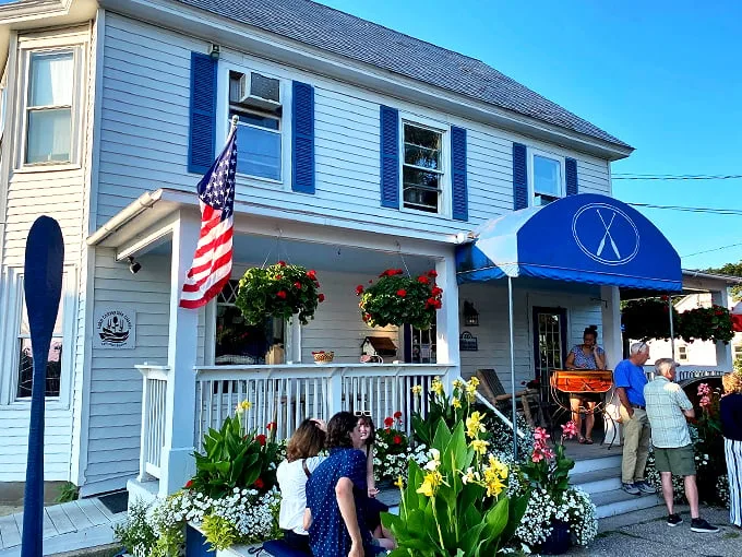 blue paddle bistro 1