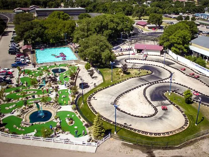 casey's amusement park 1