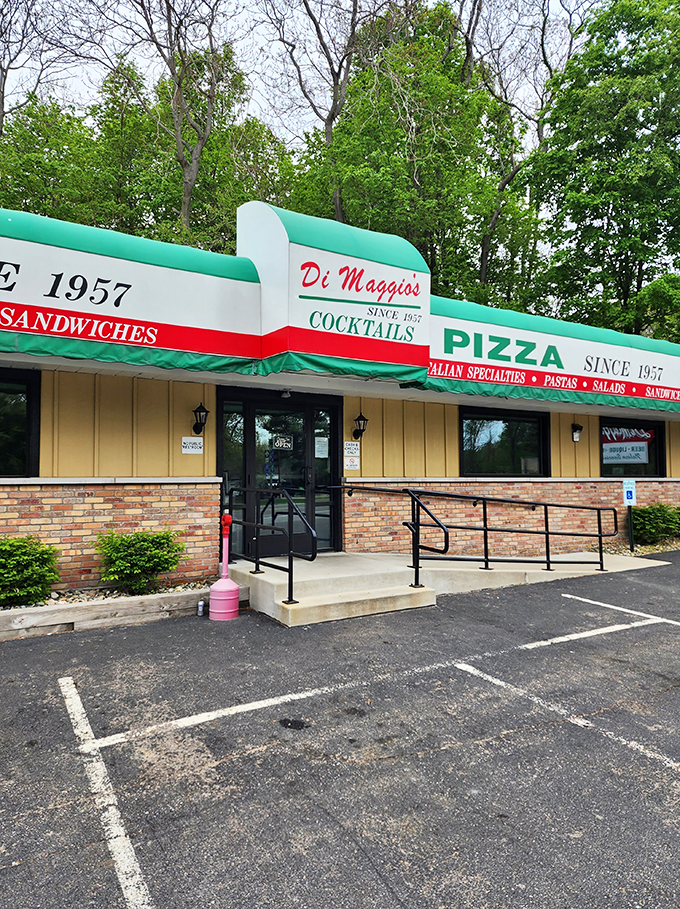 dimaggio's pizza and burgers 1