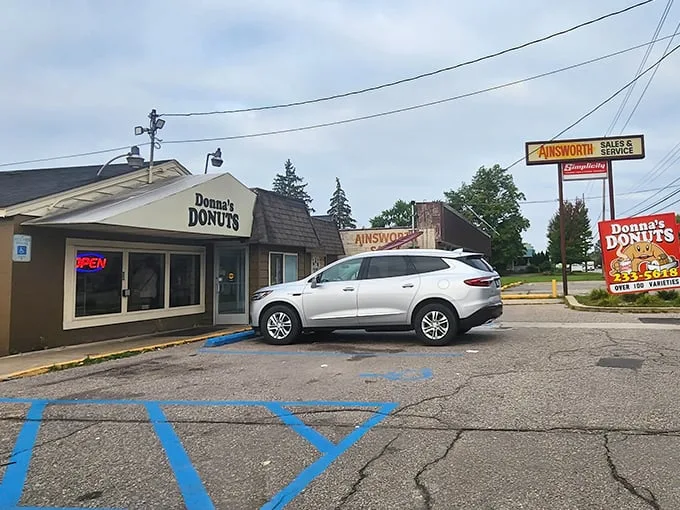 donna's donuts 1