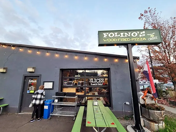 folino's pizza 1