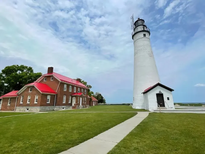 fort gratiot light station 1