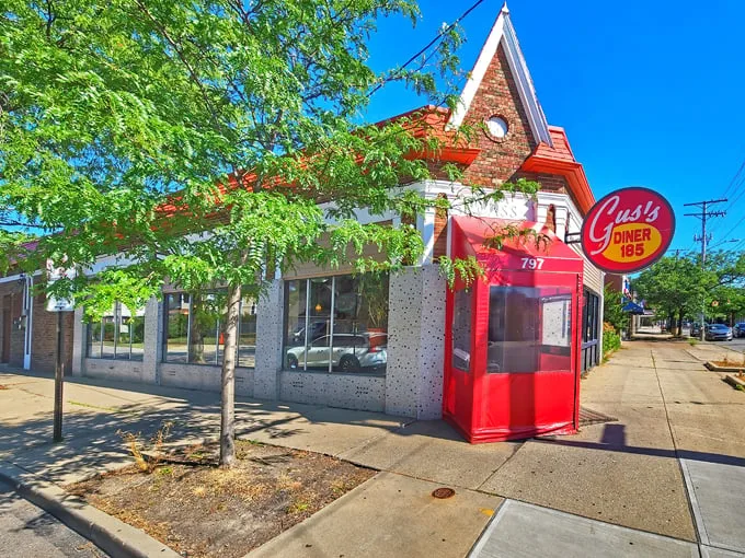gus's diner one eight five 1