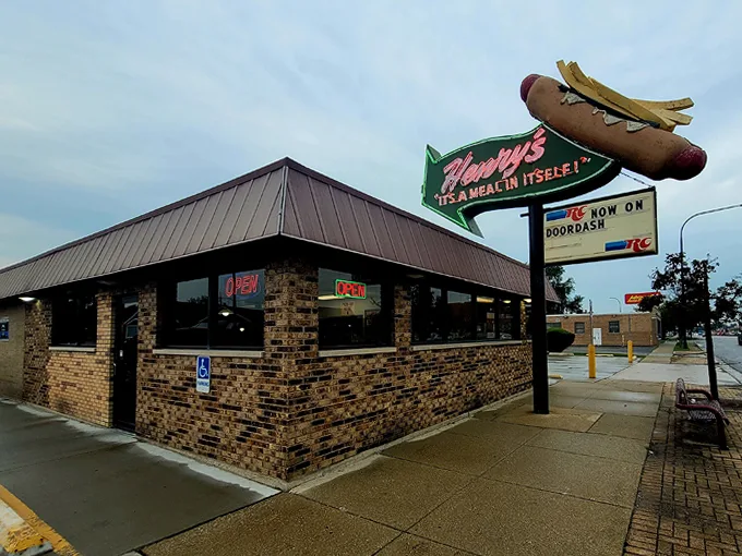 henry's drive in 1