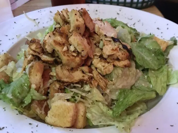 hideaway pub & eatery 6