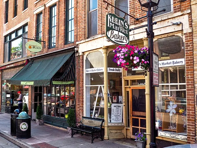 klein's market bakery 1
