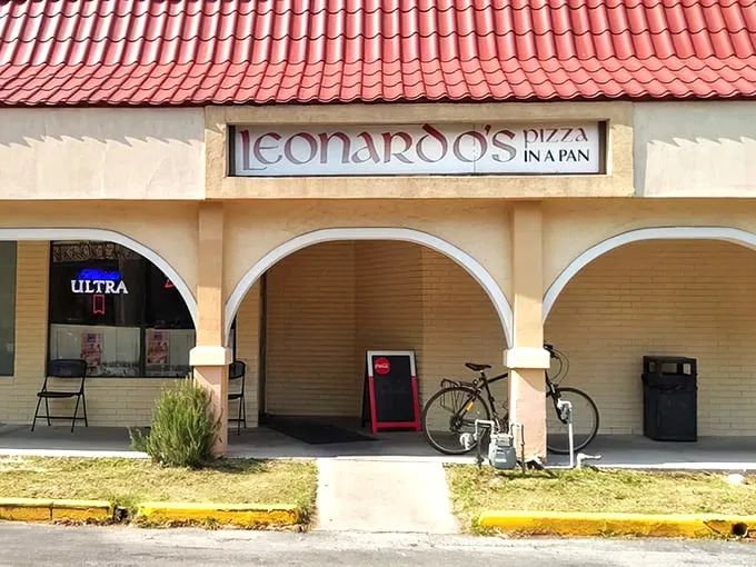 leonardo's pizza of millhopper 1