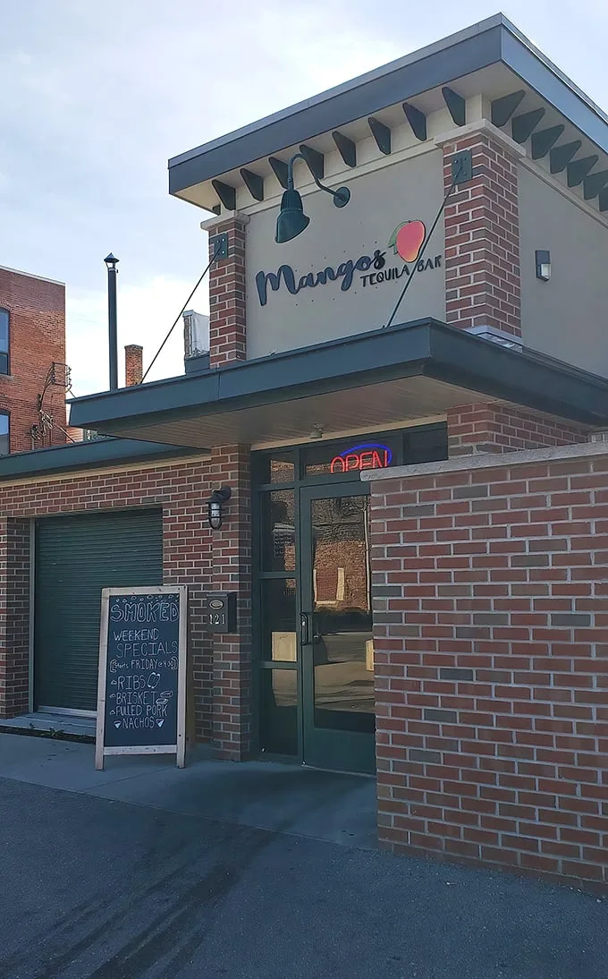 mango's tequila bar 1