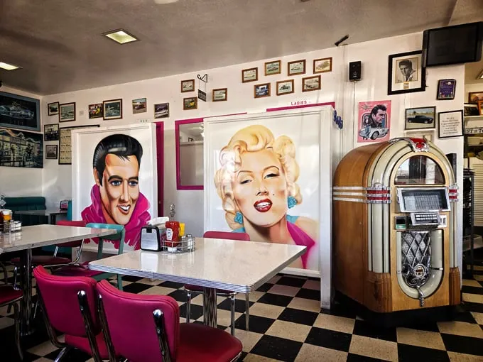 mr d'z route 66 diner 5