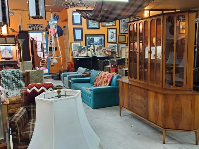 pop's uniquities llc antiques and vintage 5