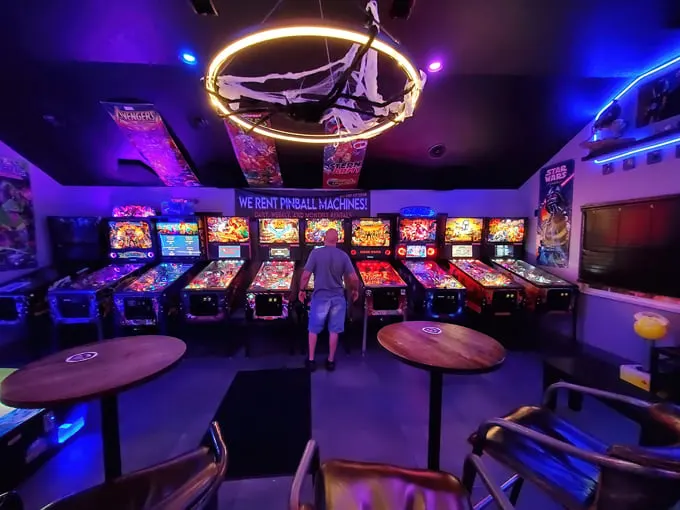 reboot arcade & bar 1