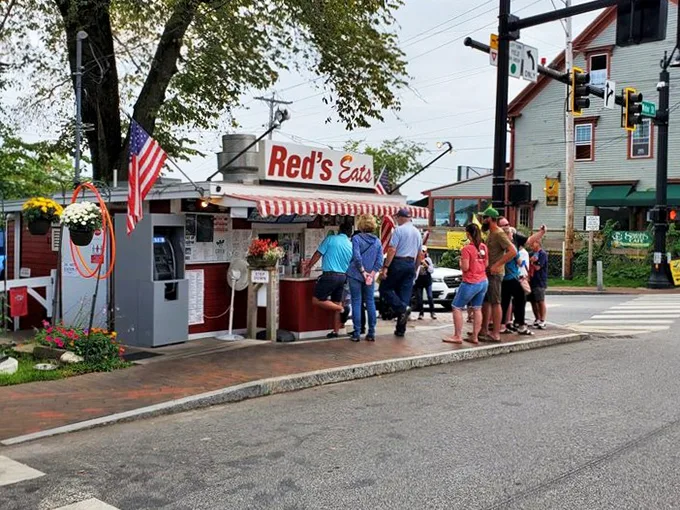 red's eats 6
