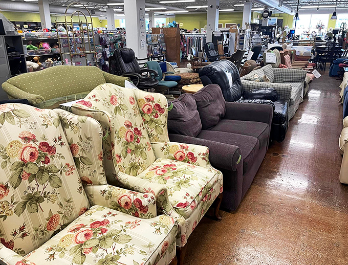 st. vincent de paul thrift store 9