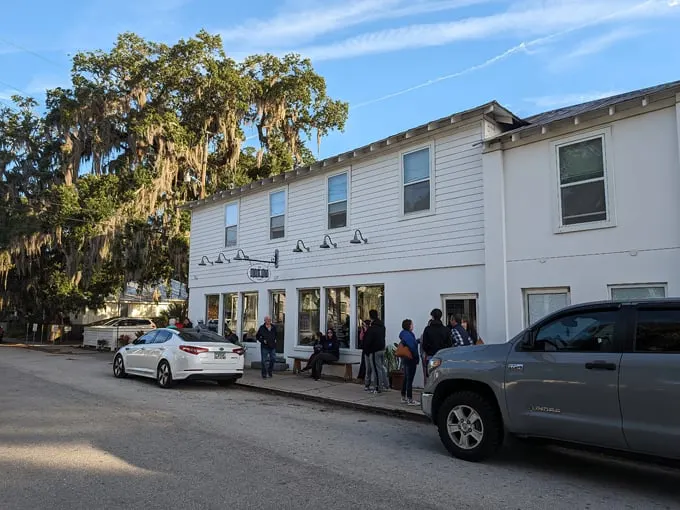 the blue hen café 1