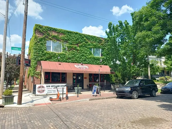 the red brick tap & grill 1