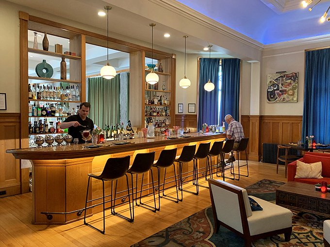 the silver fork 8