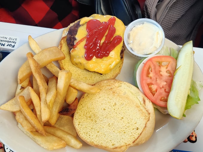 three coins diner 8