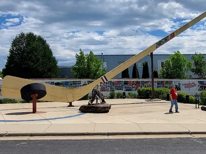 world's largest hockey stick 1