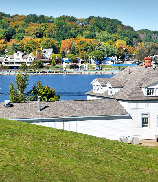 beautiful lakeside village michigan ftr