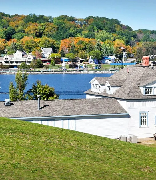 beautiful lakeside village michigan ftr