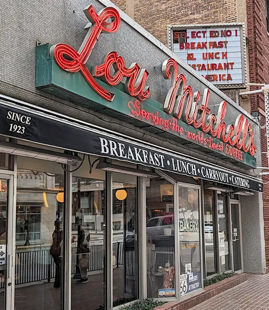 iconic restaurant breakfast illinois ftr