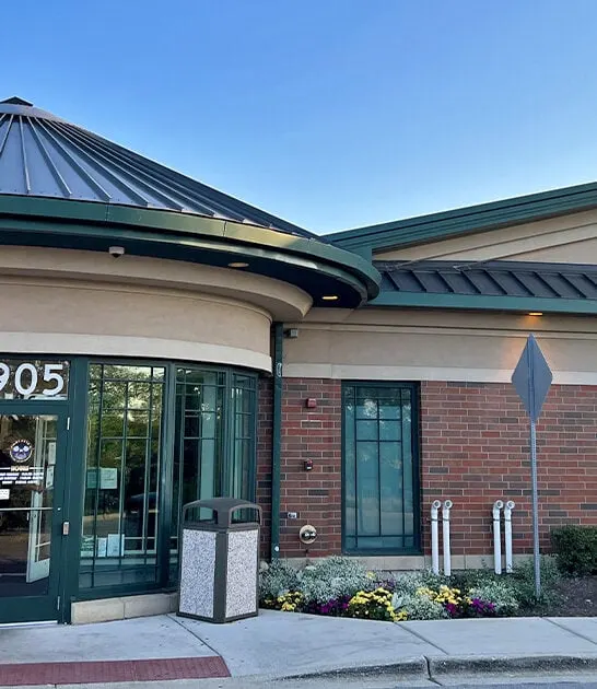 illinois aviation themed restaurant ftr