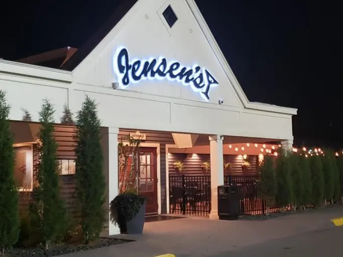 jensen's food & cocktails 1