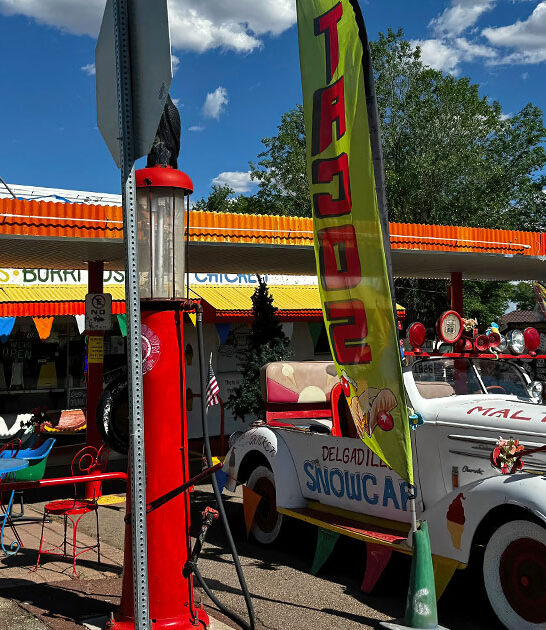 kitschy burger stand arizona ftr