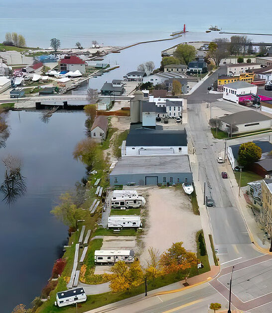 wisconsin small lakeside town ftr