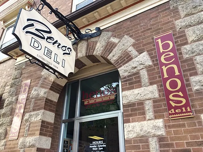 beno’s deli 1
