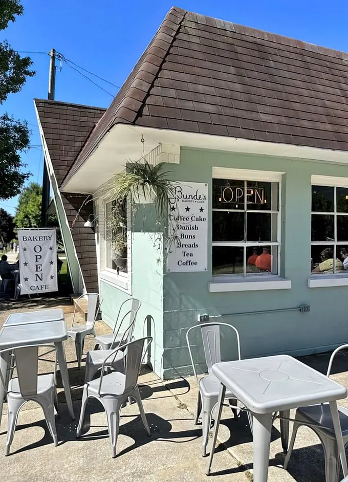 bunde's bakery cafe 1