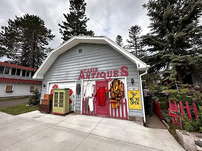 cabin antiques 1