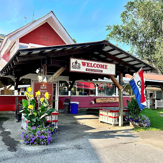 cold hollow cider mill 1