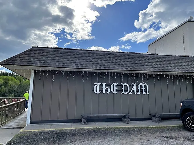 dam supper club 1