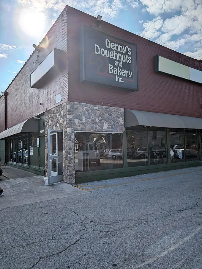 denny's doughnuts and bakery 1