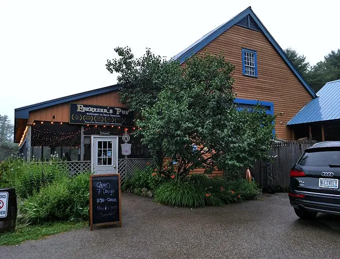 ebenezer's restaurant & pub 1