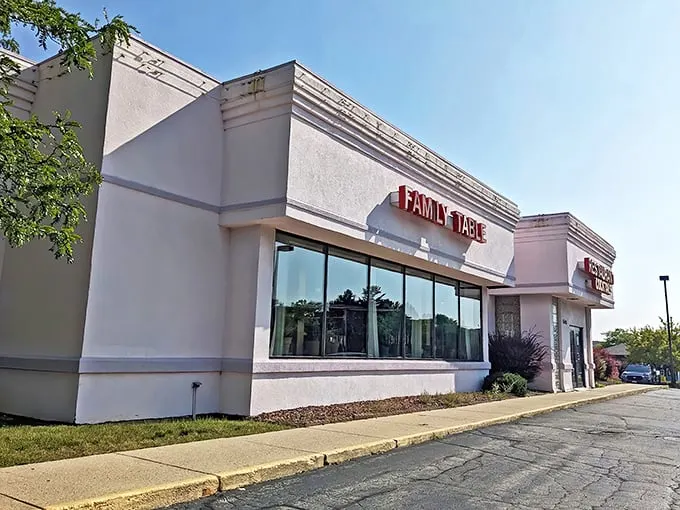 family table restaurant 1