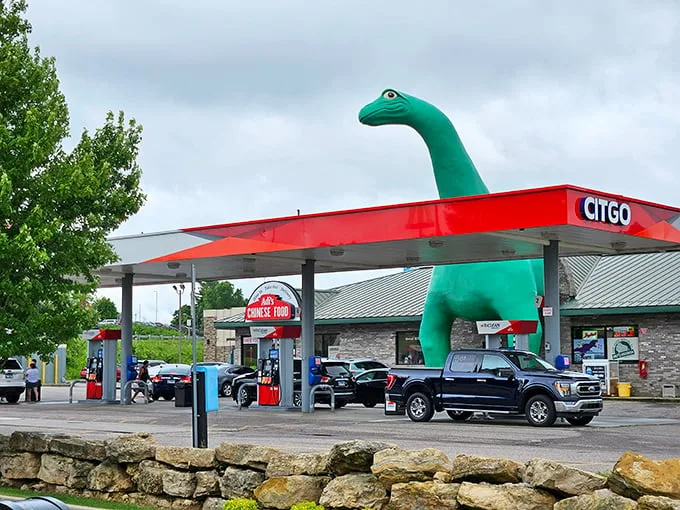 giant sinclair dinosaur at dino citgo 2 2