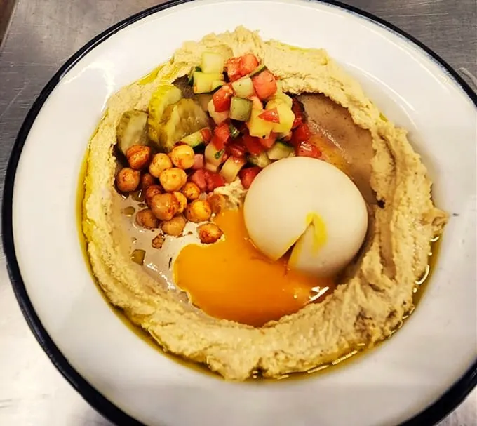 gili's kitchen 6