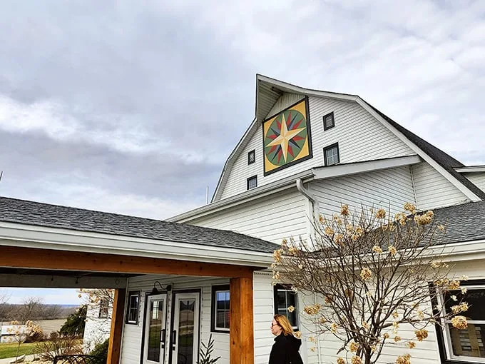 hank's farm restaurant 1