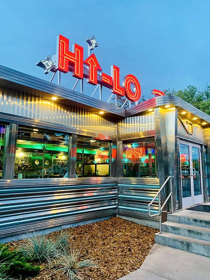 hi lo diner 1