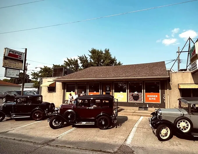 hyde's restaurant, inc. 1