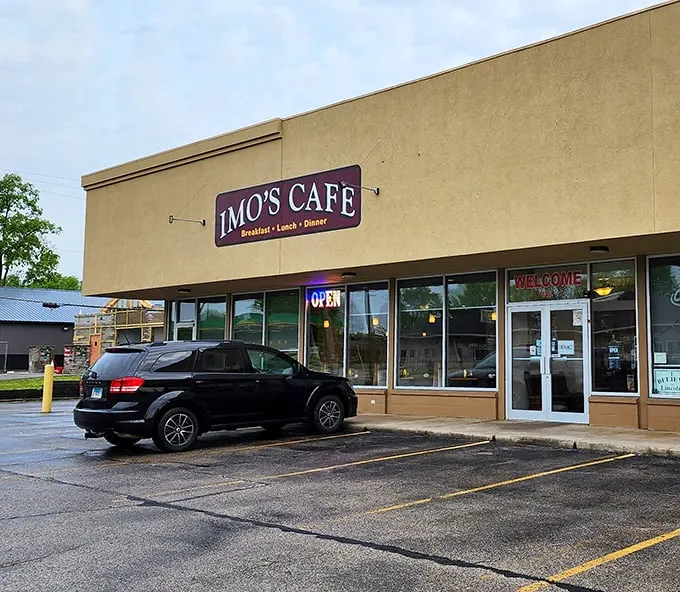 imo's cafe lincoln 1