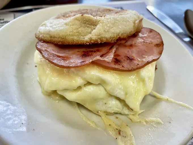 jordan's restaurant breakfast lobster rolls burgers pancakes sandwiches 7