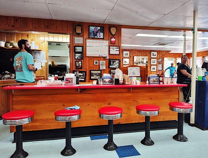 jordan's restaurant breakfast lobster rolls burgers pancakes sandwiches 9