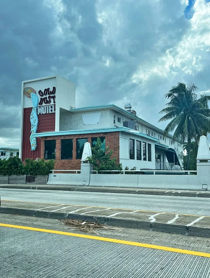 mad records cafe 1