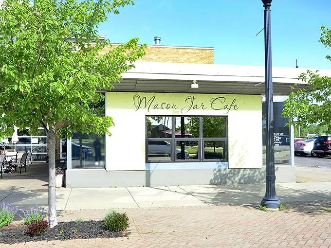 mason jar cafe 1