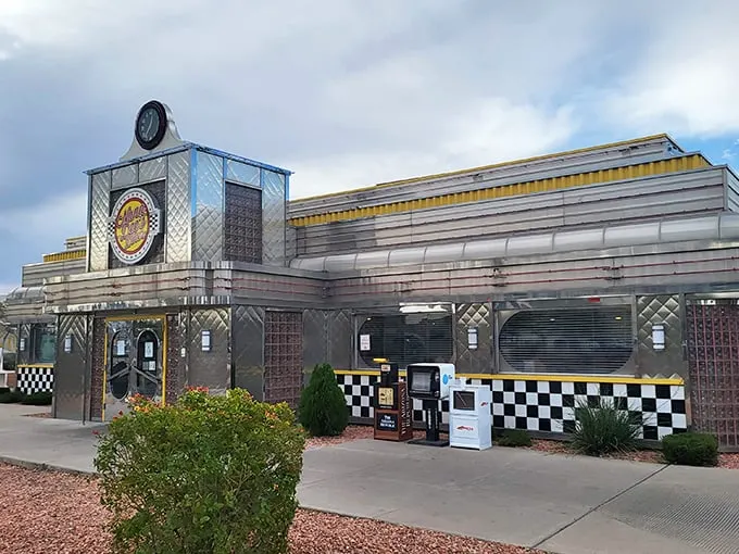 nana dee's diner 1